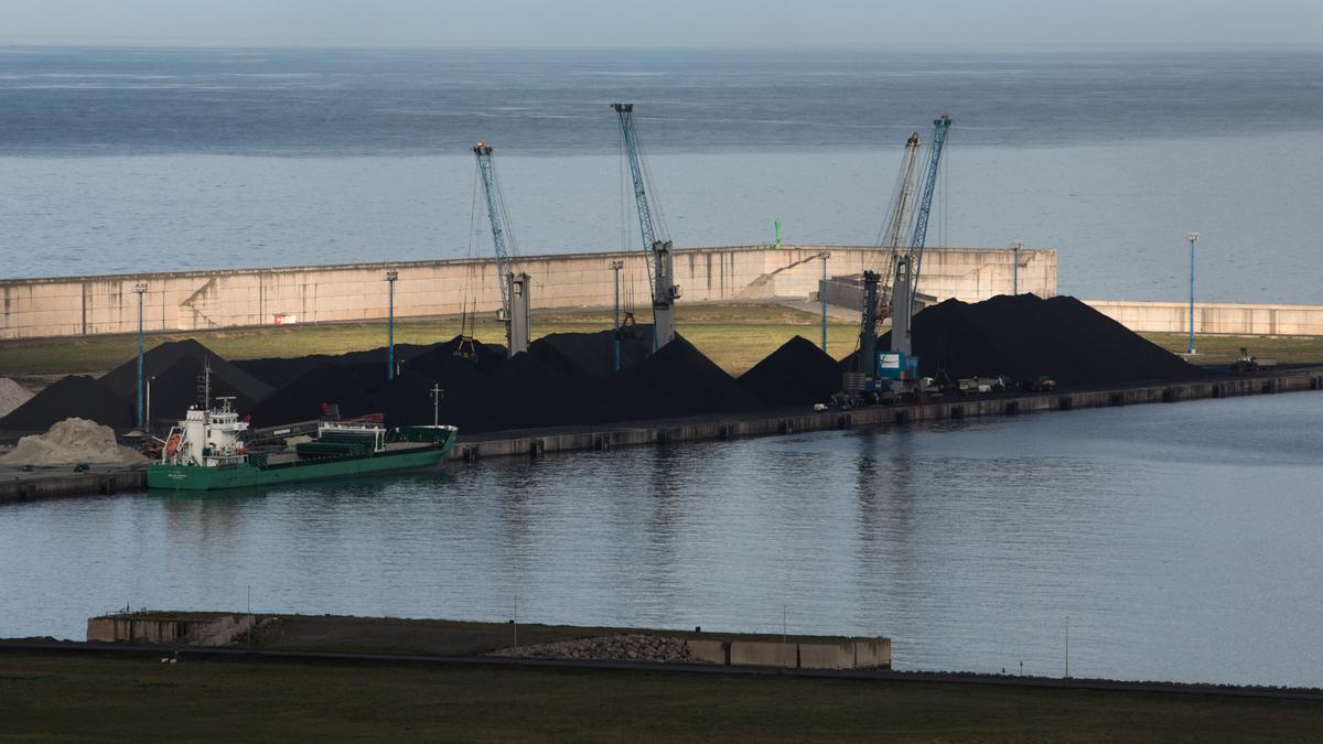 El Musel licita el pavimentado de otros 23.850 m2 en la ampliación para ...