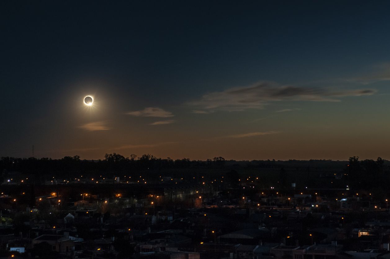 Los tres eclipses solares que se verán en España: los mejores lugares para observar un fenómeno ...
