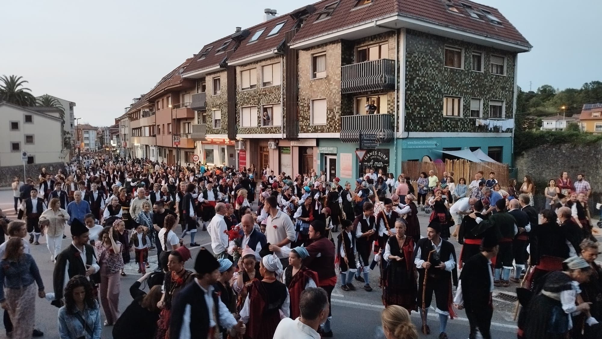 En imágenes: el bando de La Magdalena celebró su espectacular desfile y ...