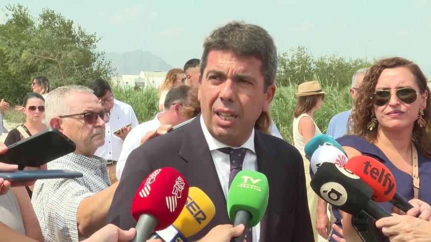 Mazón acusa al Gobierno de no limpiar el Segura en una "etapa de alerta"