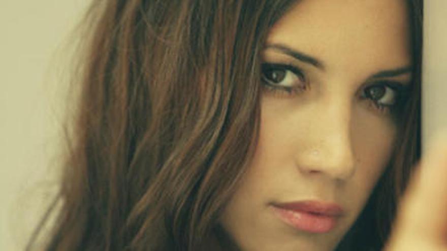 India Martínez: "El artista de verdad se hace disco a disco"