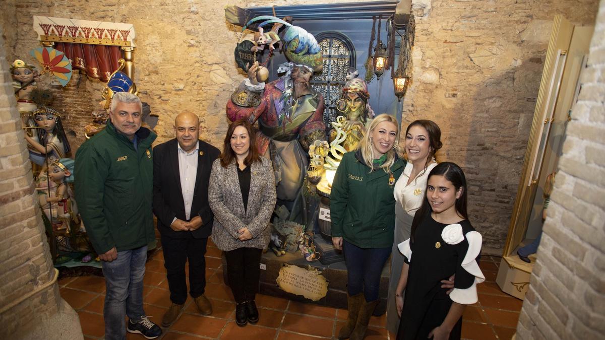 El Mercat y la Plaça Major logran el premio a los mejores "ninots" de ...