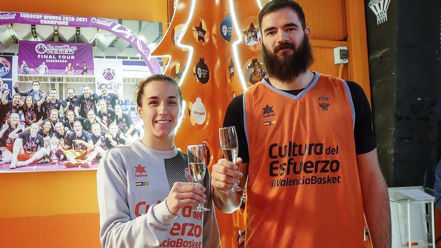 Los capitanes brindan por tener "salud y títulos" - Levante-EMV