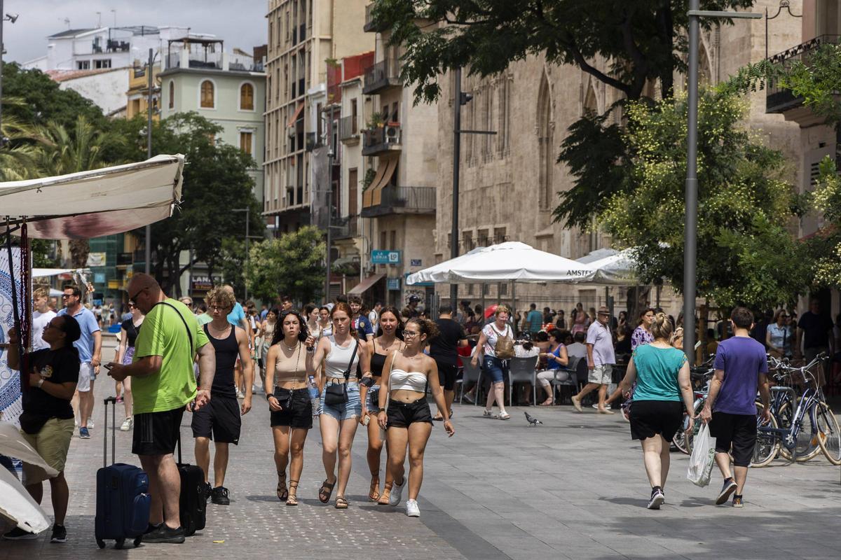 Habitantes Comunidad Valenciana: Tiene 5,2 millones, 105 más que hace ...