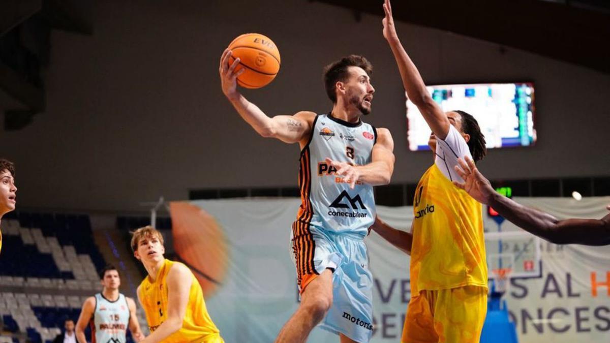 BALONCESTO PRIMERA FEB | Adrián Chapela renueva por el Palmer Basket ...