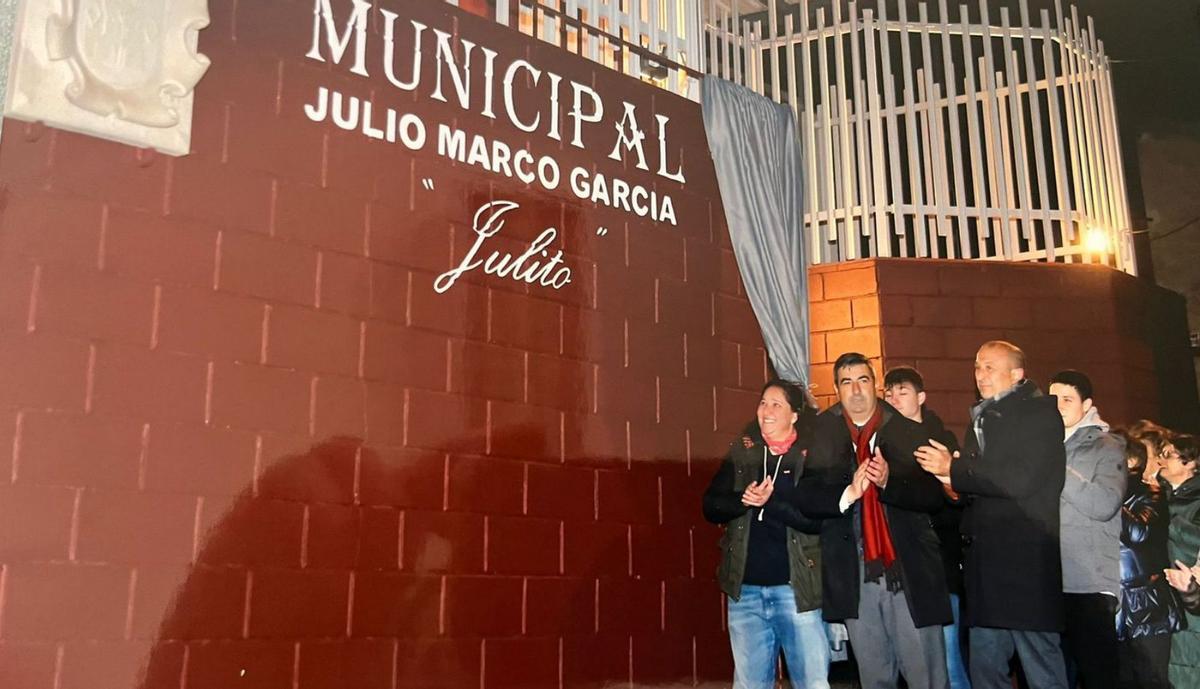 Julio Marco da nombre al pabellón de Cosuenda