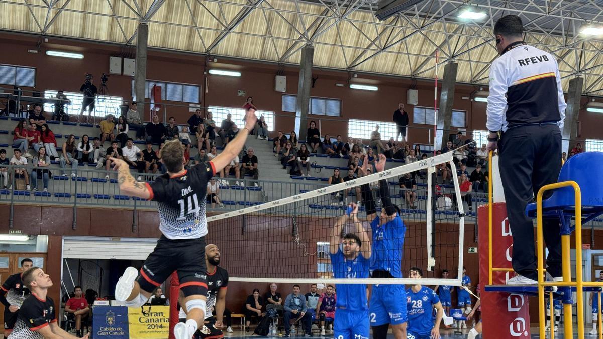 El San Roque cae con claridad ante el Melilla en su peor partido del ...