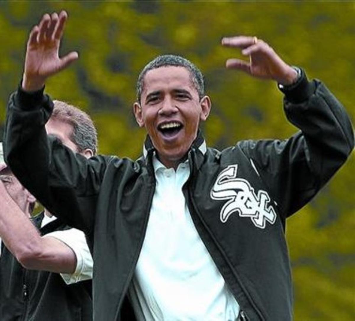 Obama ejerce de padrazo viendo cómo sus hijas juegan a fútbol - El ...