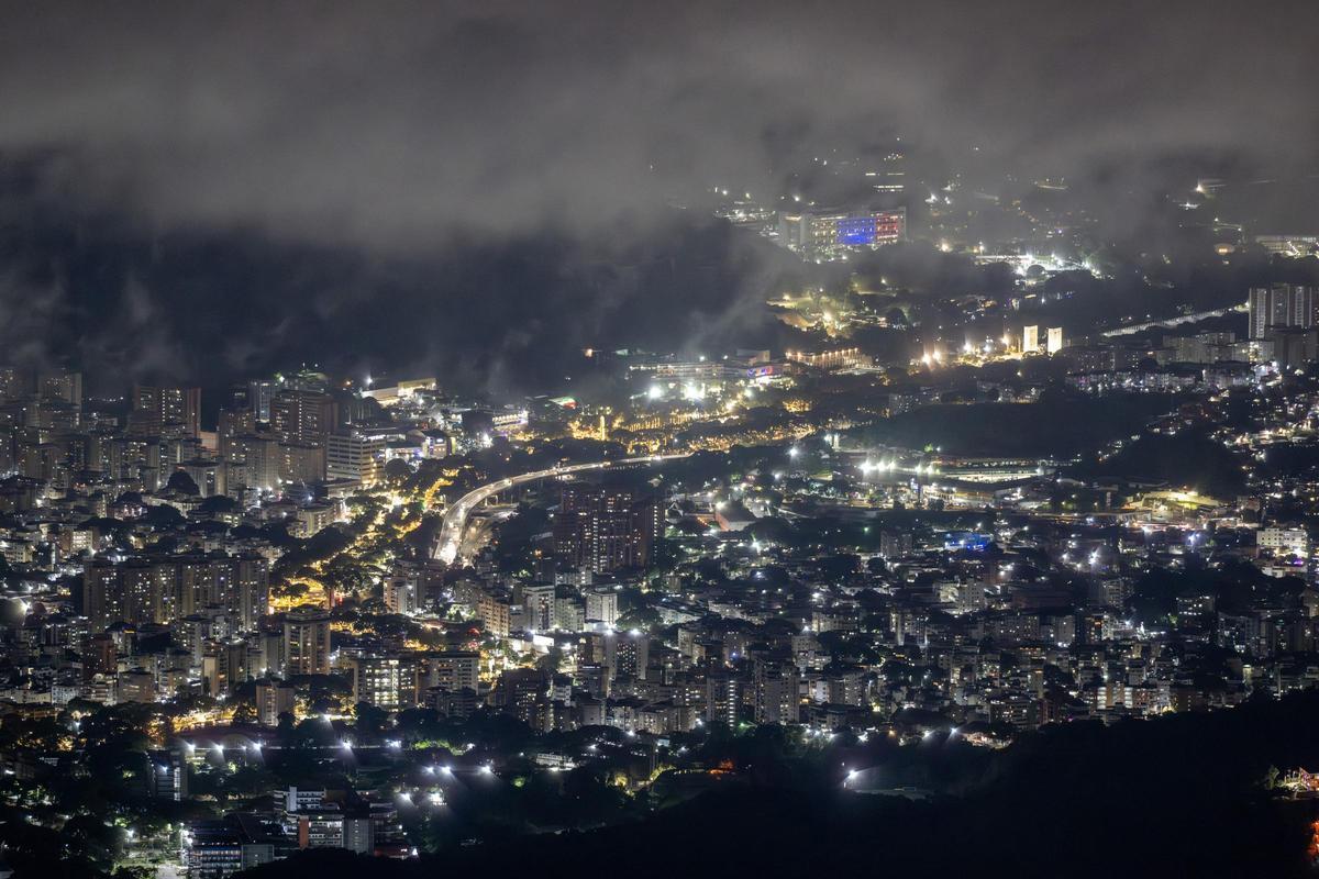 Registradas fuertes explosiones en Caracas en medio de las tensiones ...