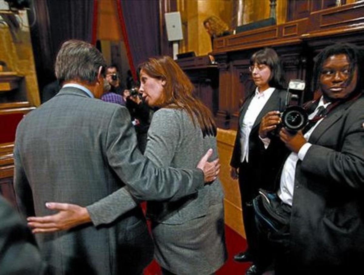 Camacho y Mas evidencian su sintonía en política económica - El Periódico