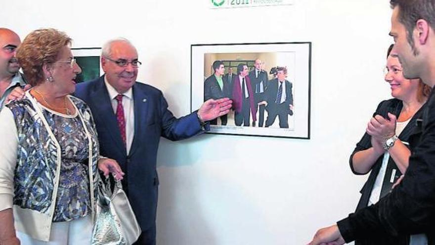 De la «peineta» de Aznar a la foguera de Poniente