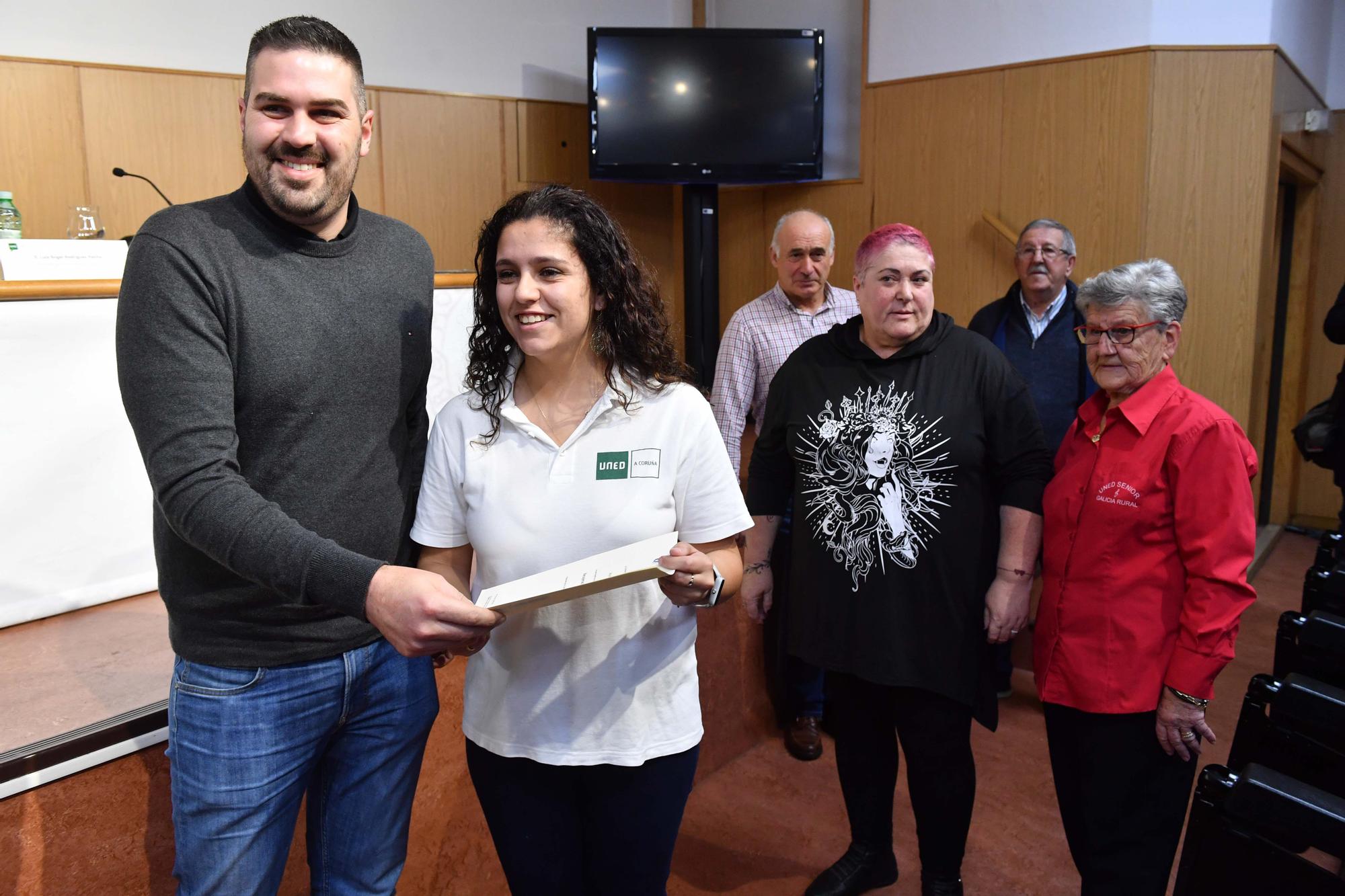 Entrega de diplomas de la UNED Senior