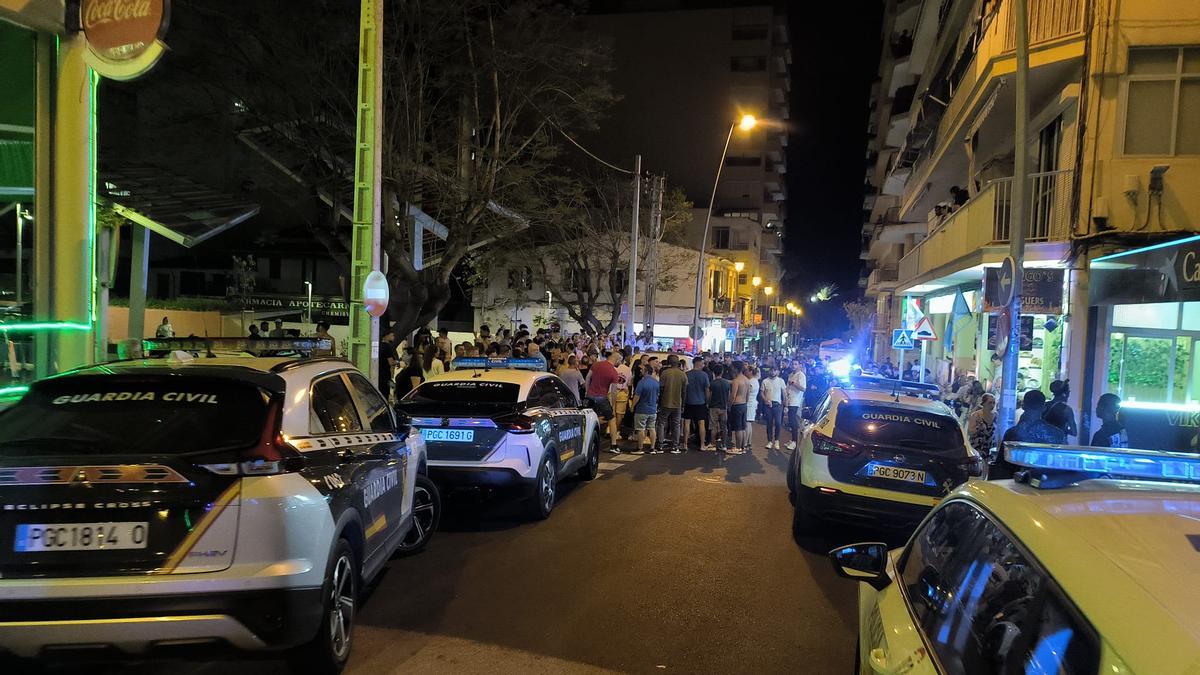 VIOLENCIA EN MALLORCA | Vecinos de s’Arenal se concentran para linchar ...