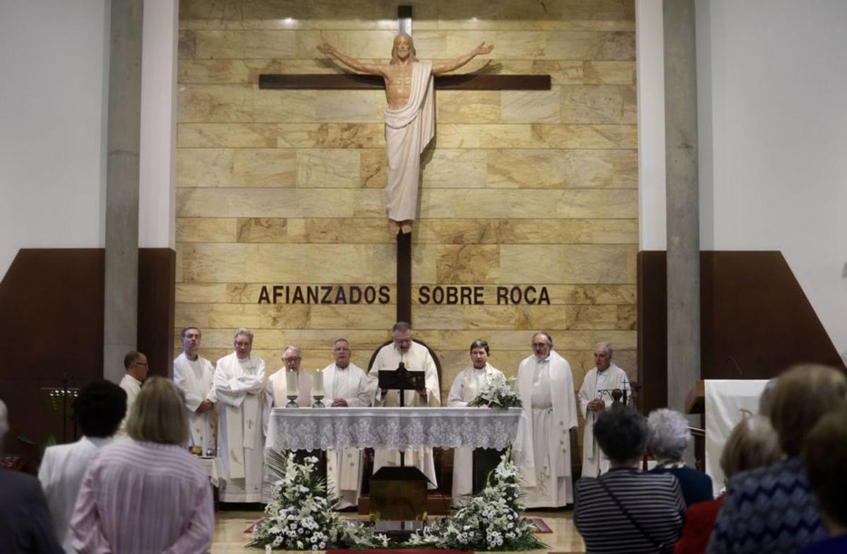 La iglesia que se forjó con Tierra Santa