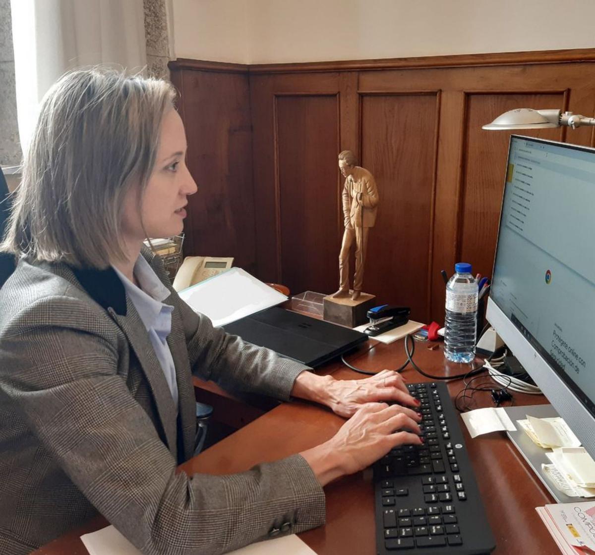 Facenda pretende pagar 5,7 de los 8 millones en facturas pendientes ...