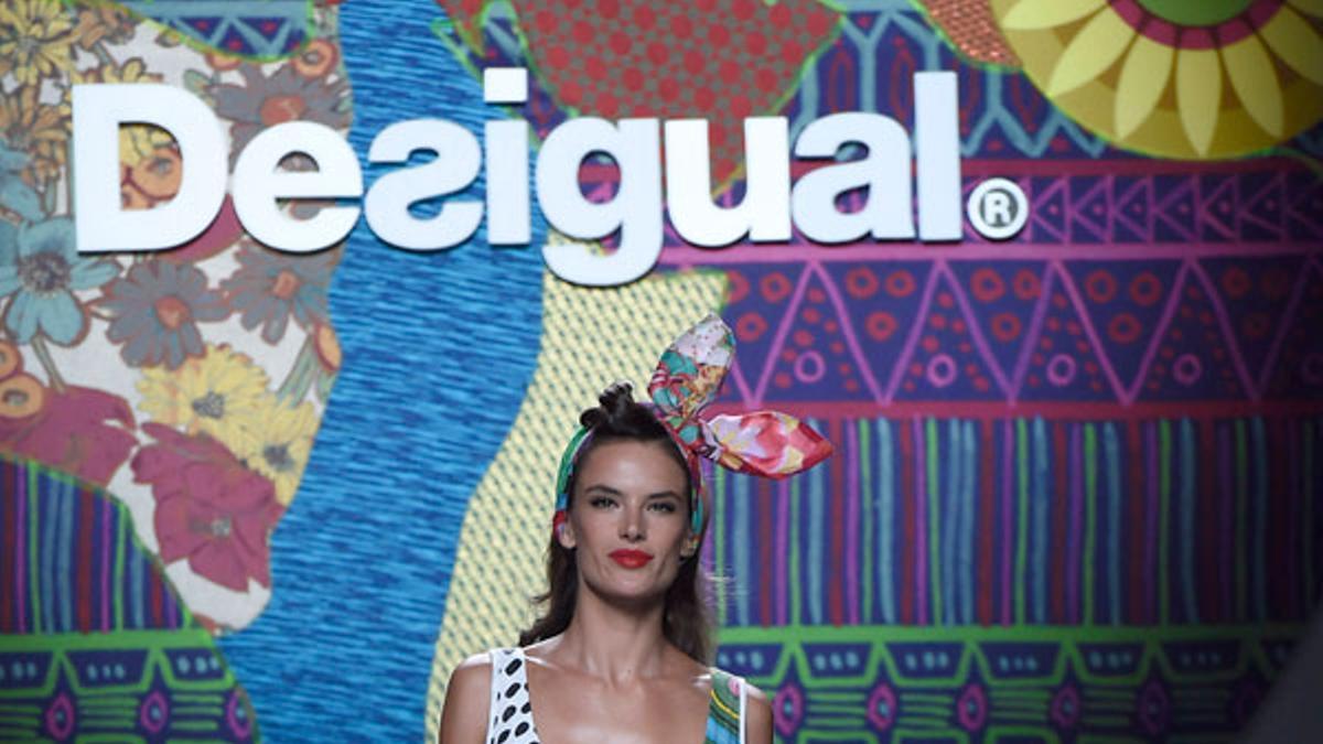 Desigual nos adentra en un viaje por la moda