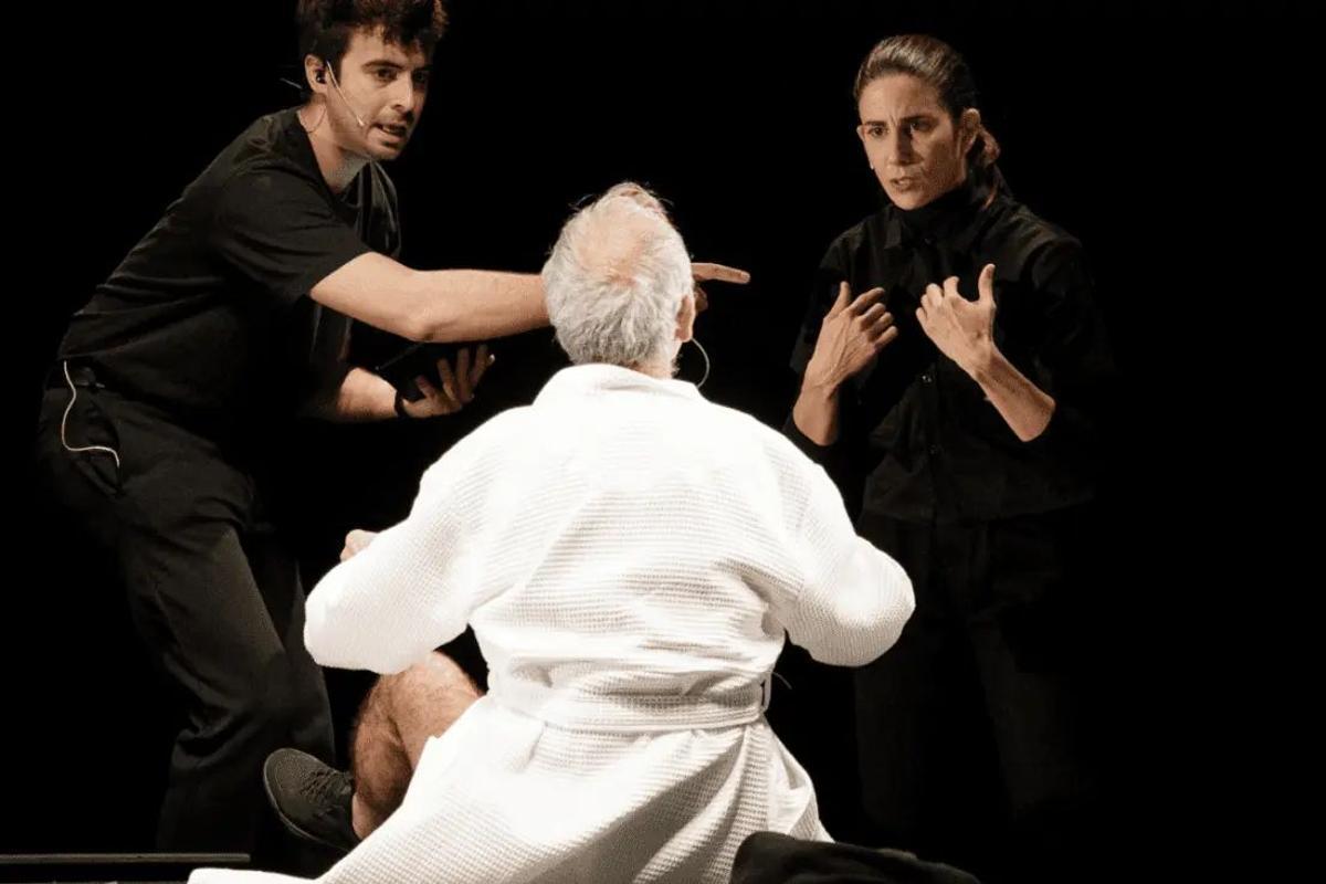 CASTING LEAR RECLAM UJI | El Paranimf de l'UJI acull una versió valenta i íntima de Shakespeare