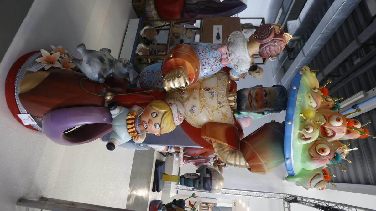 Los ninots de las Fallas 2021 llegan a La Marina