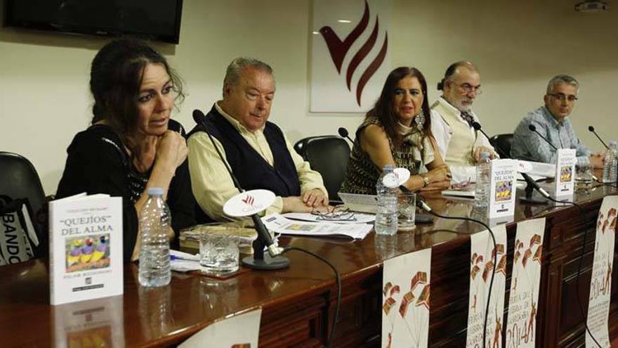 Pilar Redondo inicia una nueva colección poética