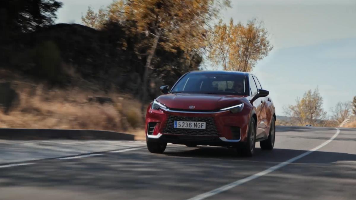 El Lexus LBX 2026 simplifica su gama y refuerza el equipamiento desde ...