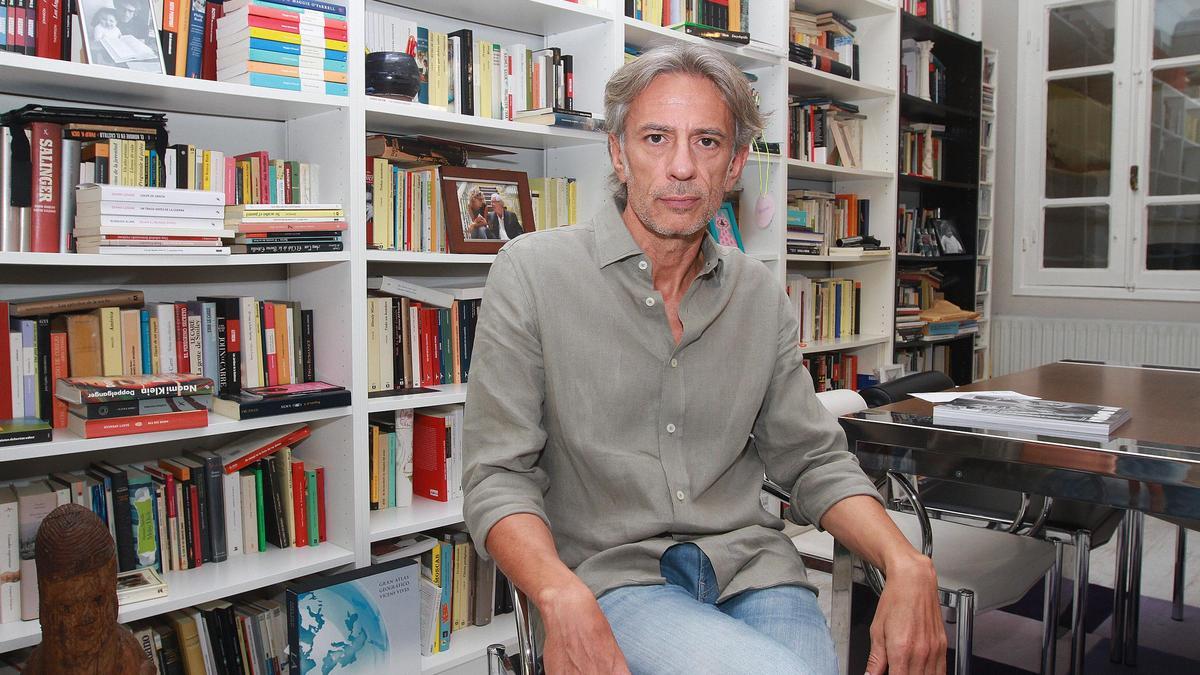 Juan Tallón, novelista: "Es terrible ser siempre el mismo escritor"