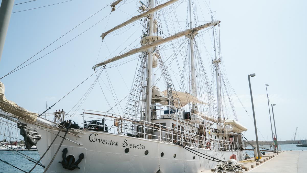 Travesía Planeta Azul: un viaje en una goleta histórica