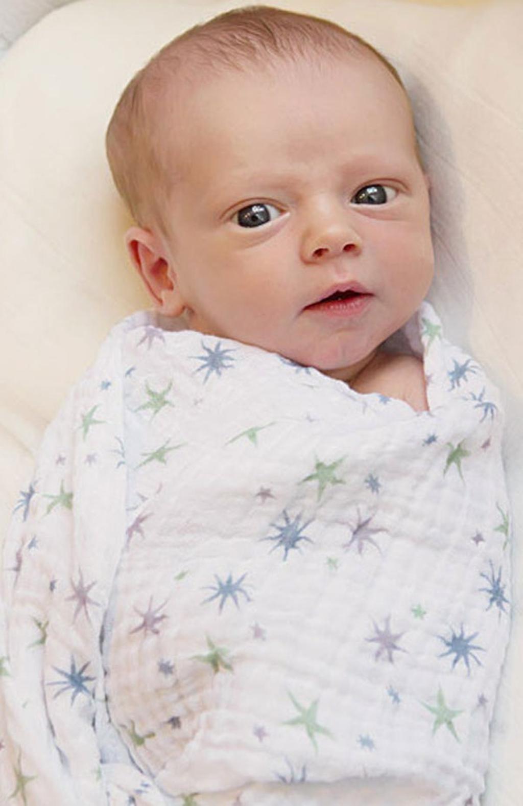 Hilary Duff nos presenta a su hijo - Cuore