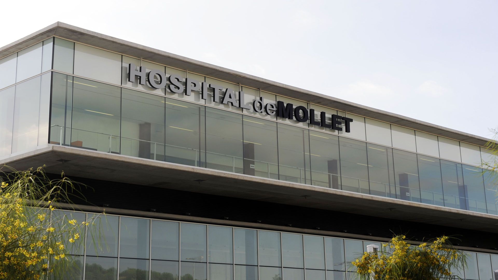 El Hospital de Mollet instala ocho aparcamientos de bicicletas y ...