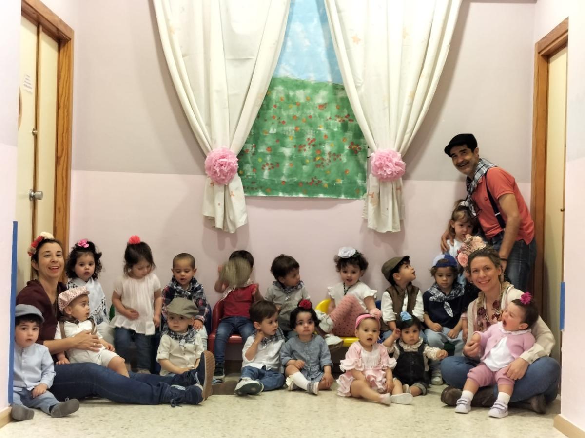 Desayuno romero para celebrar San Isidro en la guardería infantil ...