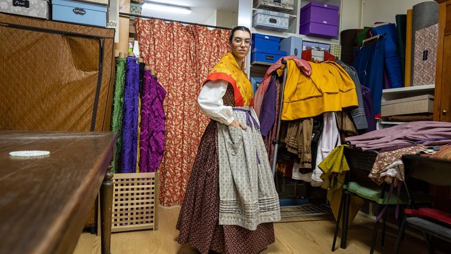 En imágenes | Así debes usar la indumentaria aragonesa para la ofrenda ...