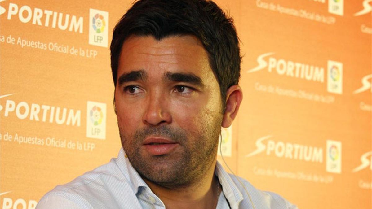 Deco, duro con Figo: "Es normal que la afición no perdone"