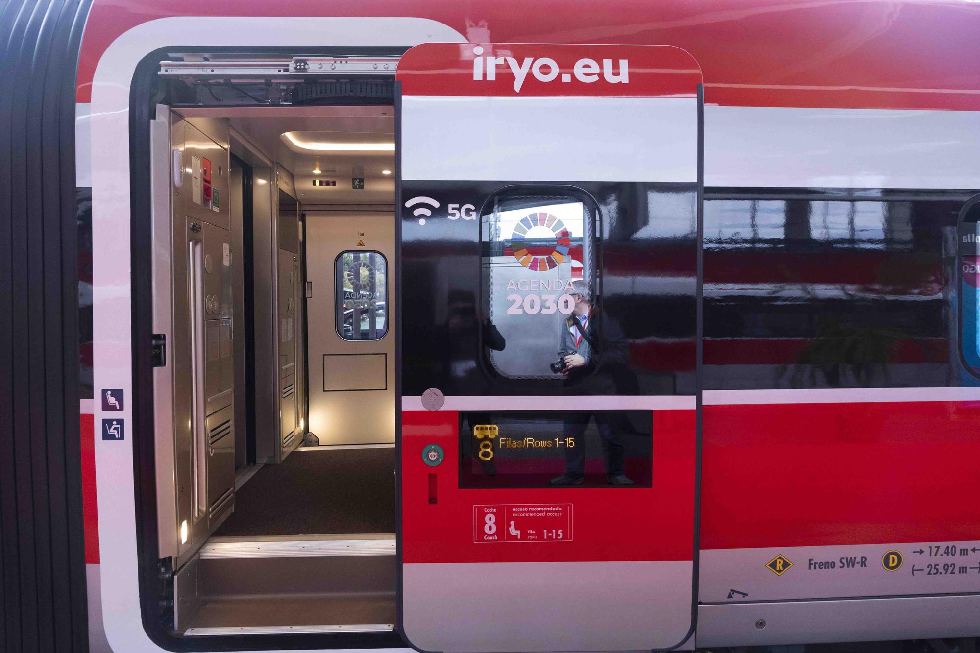 Iryo llega puntual en el viaje inaugural Madrid-València que comenzará ...