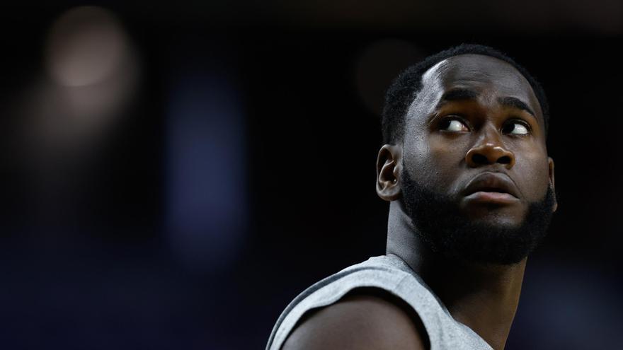 Usman Garuba debuta con los Warriors en el triunfo ante los Wizards