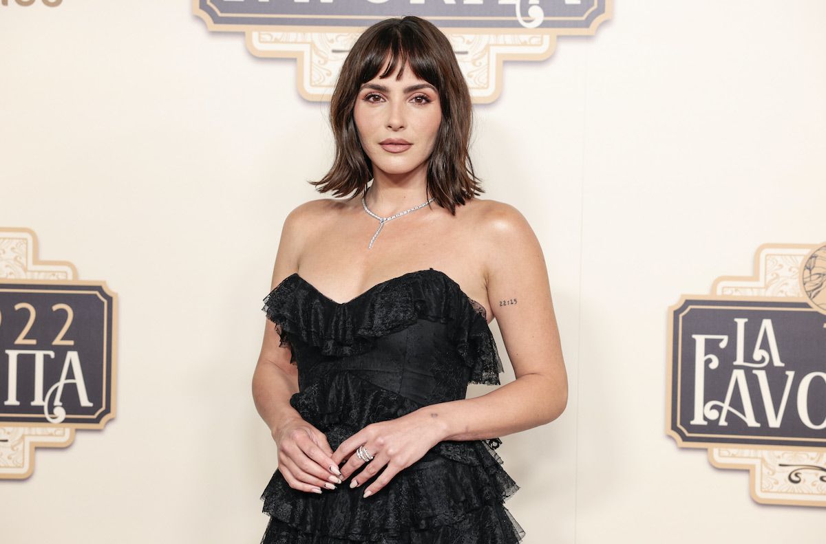 ANDREA DURO FLEQUILLO CURTAIN FRINGE Andrea Duro deslumbra con su flequillo 'curtain fringe' en ...