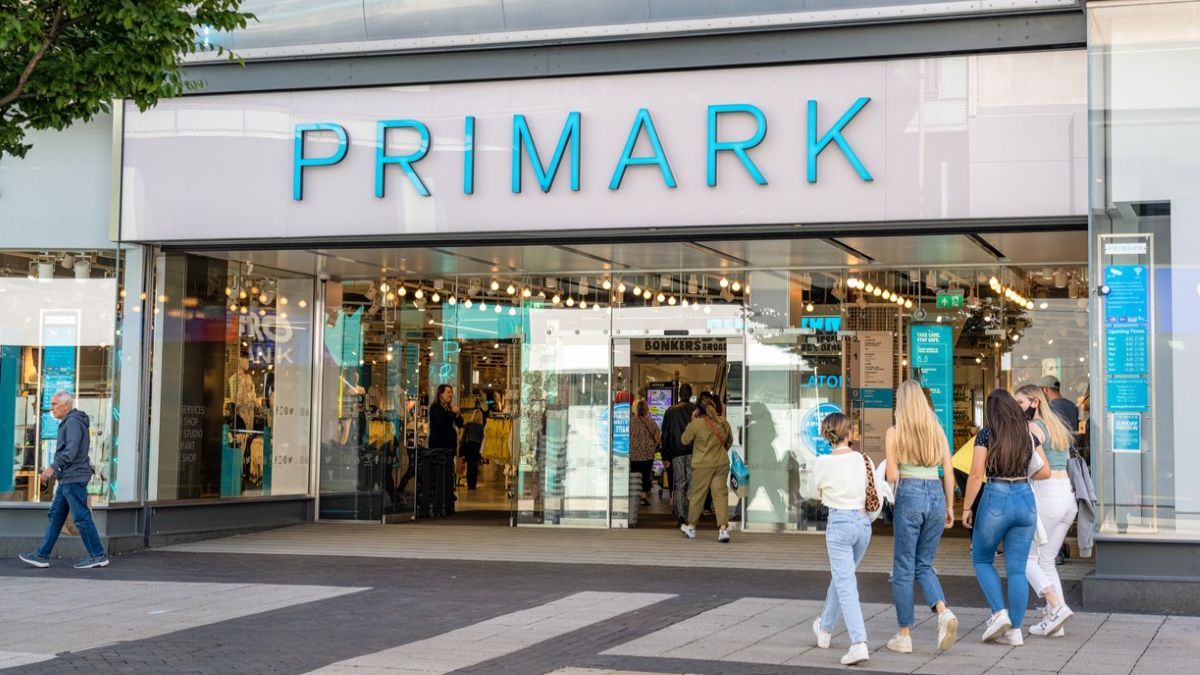 NUEVA TIENDA PRIMARK LUGO | Primark se renueva: abre tienda en Lugo con ...