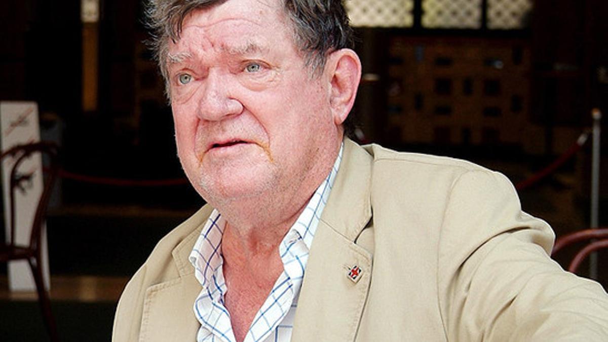Fallece a los 74 años el escritor australiano Robert Hughes