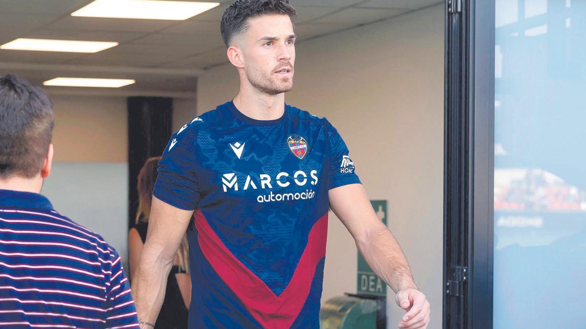 Levante UD: Alfonso Pastor espera su oportunidad