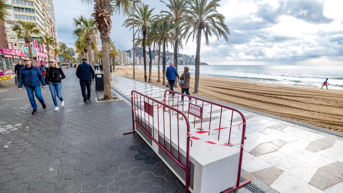 Obras en los paseos de Benidorm: farolas exclusivas en Levante y a ...
