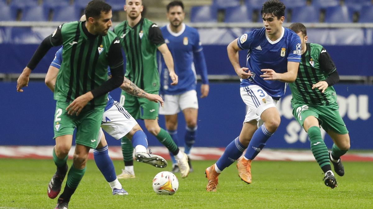 Muere el padre de Mangel, centrocampista del filial del Oviedo