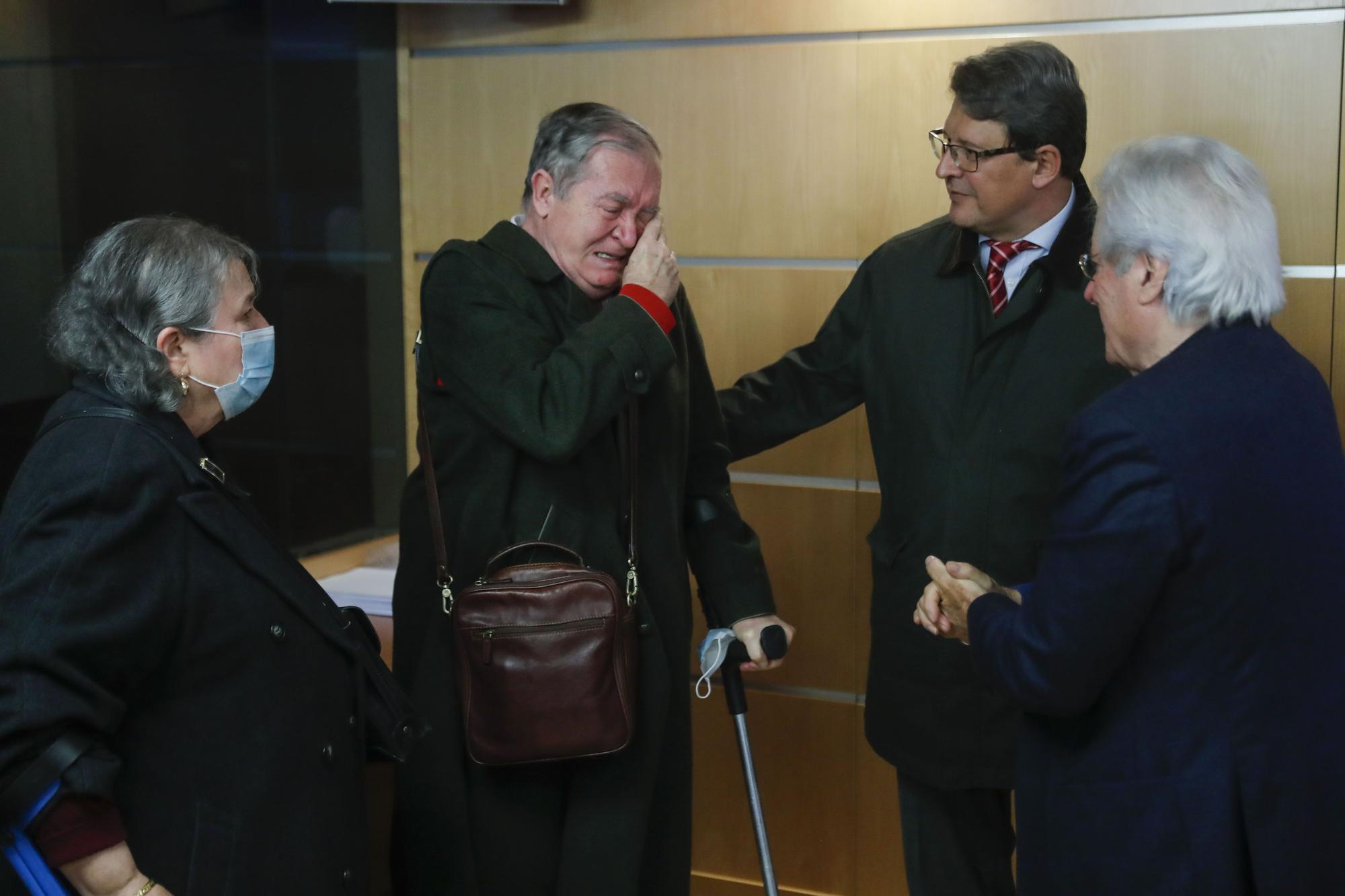 Las madres de las esposas de yihadistas repatriadas: "¿Por qué las vas ...
