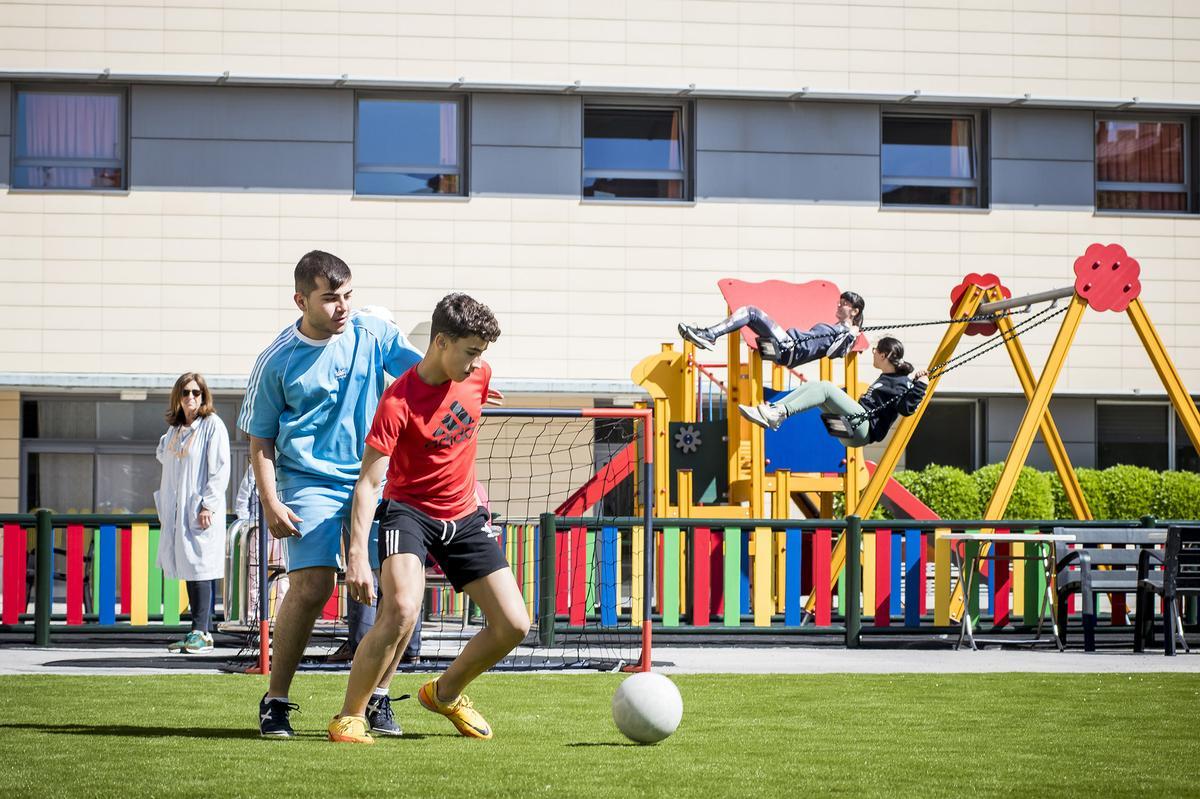 La ONCE apoya a 270 estudiantes ciegos en Canarias ante el inicio del ...