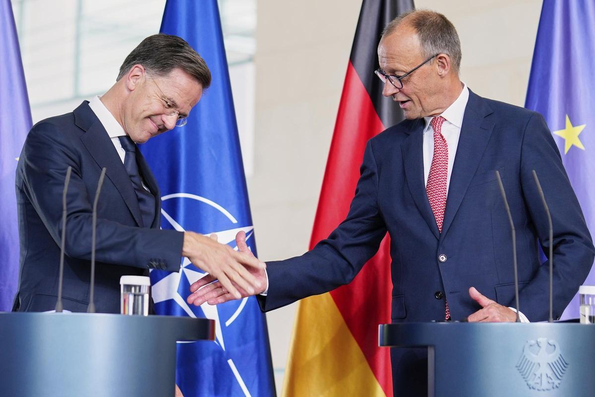 Rutte sugiere en Alemania el peligro de una "tercera guerra mundial ...
