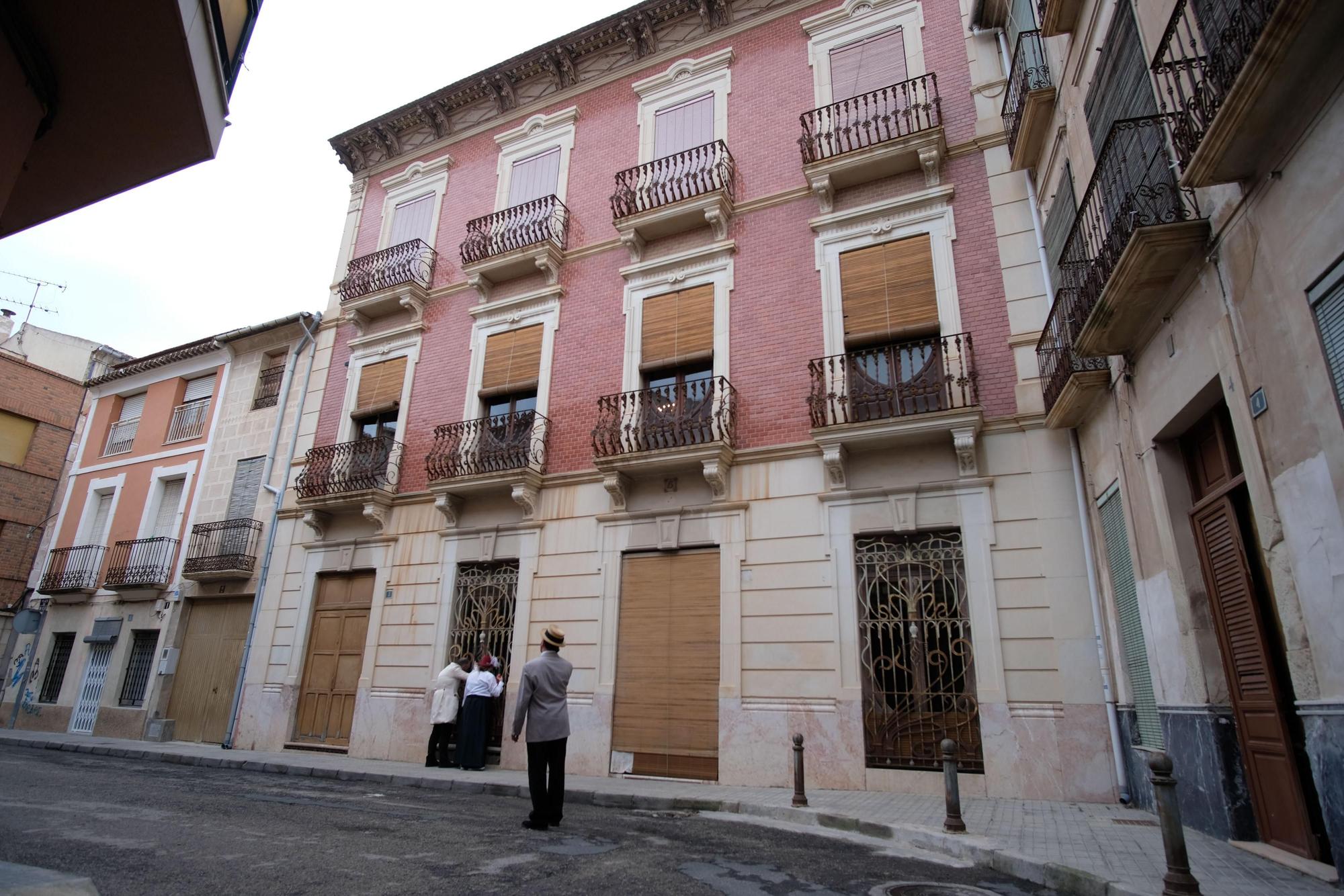 A vueltas con la Casa Mira de Novelda - Información