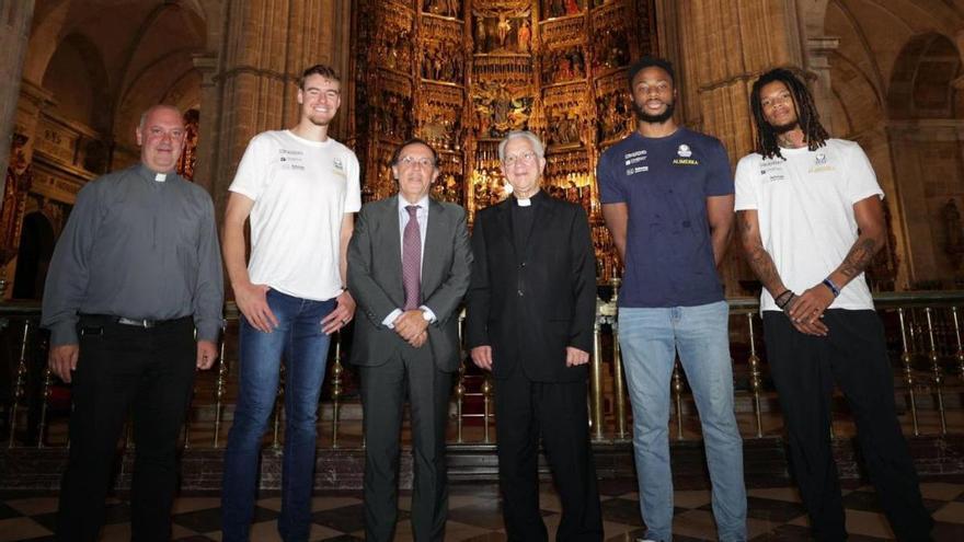 El Alimerka Oviedo, de la Catedral a la salvación