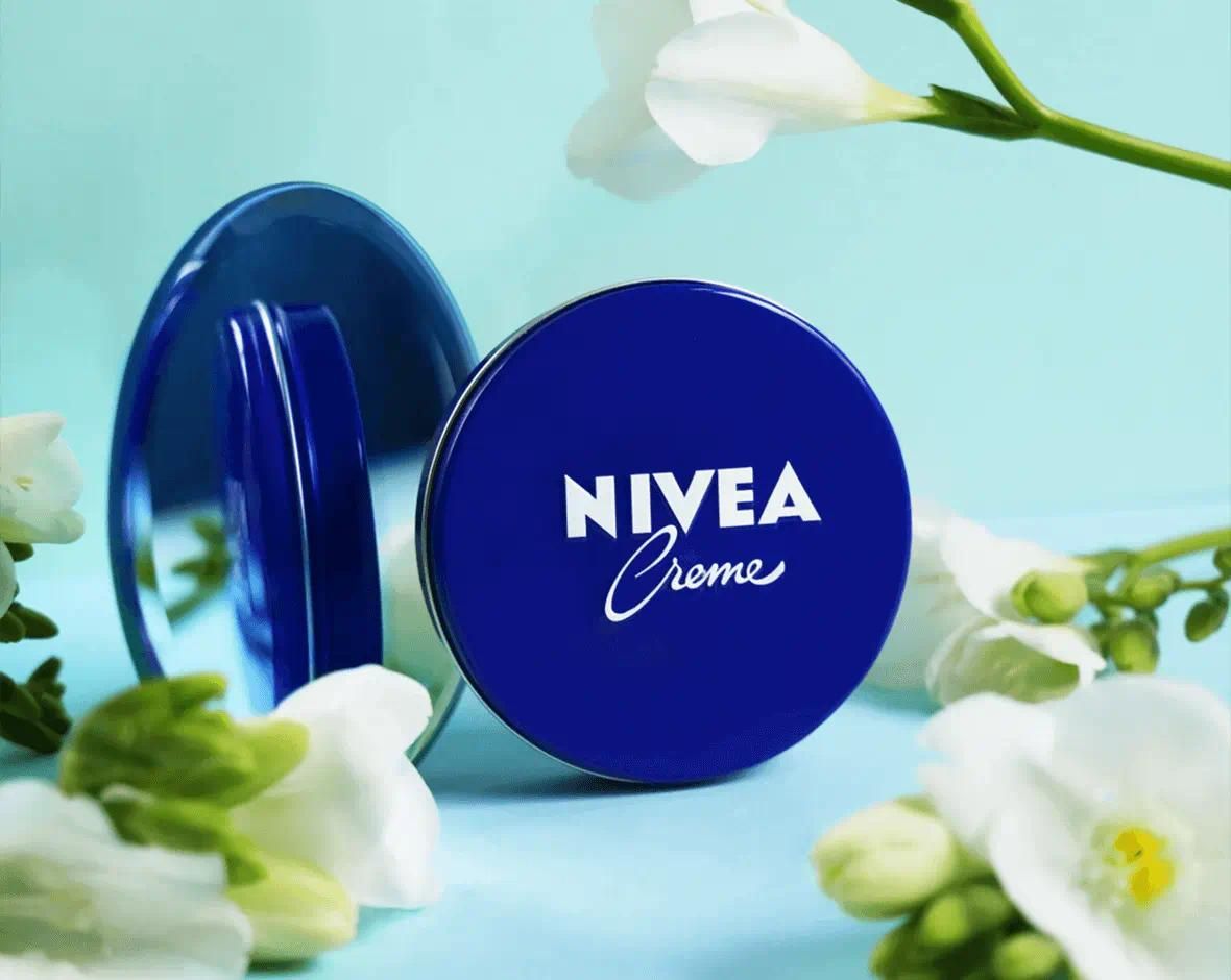 CREMA NIVEA BOTE AZUL | La icónica crema Nivea del bote azul tiene muchos beneficios y también ...