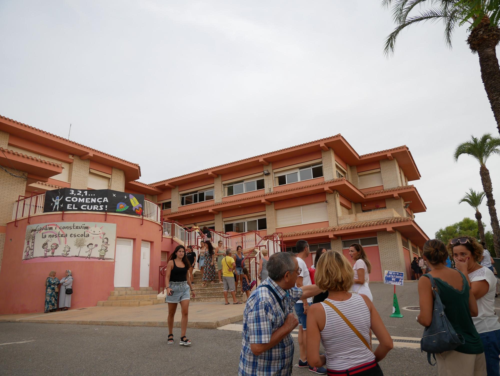 Crevillent inicia el curso escolar con la ampliación de la oferta académica - Información