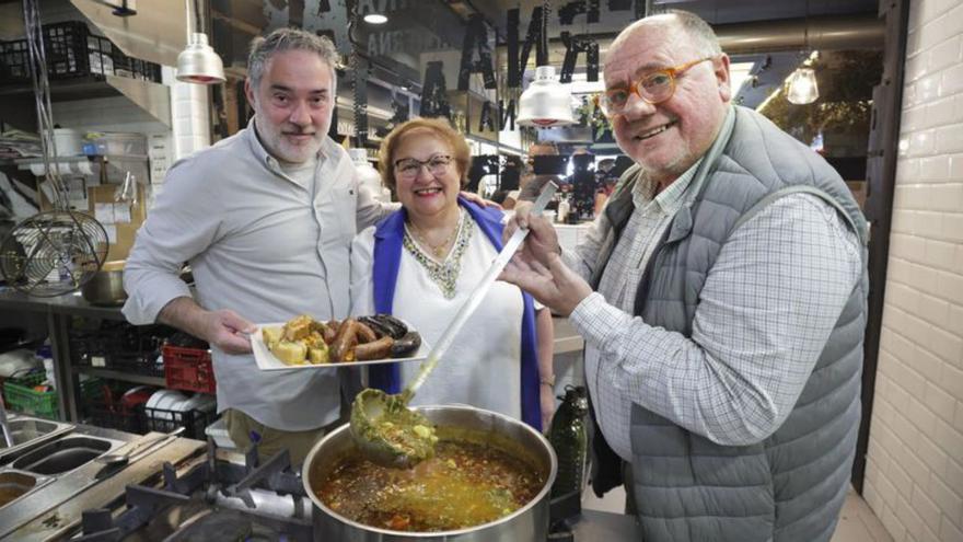 Pote y homenaje guisandero a Carlos Guardado en Oviedo