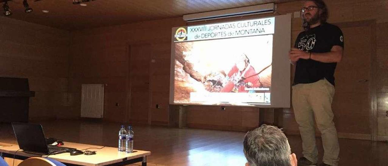 Daniel Ballesteros: "Las simas más profundas del mundo están en los ...