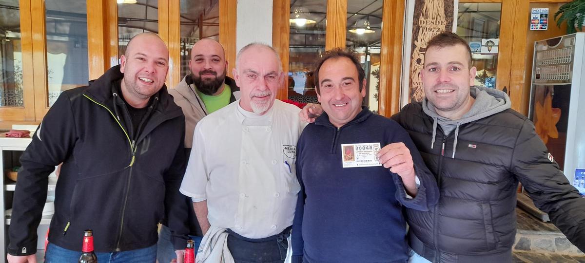 唾液＆唾ディープKISS中出しエステサロン 若菜奈央