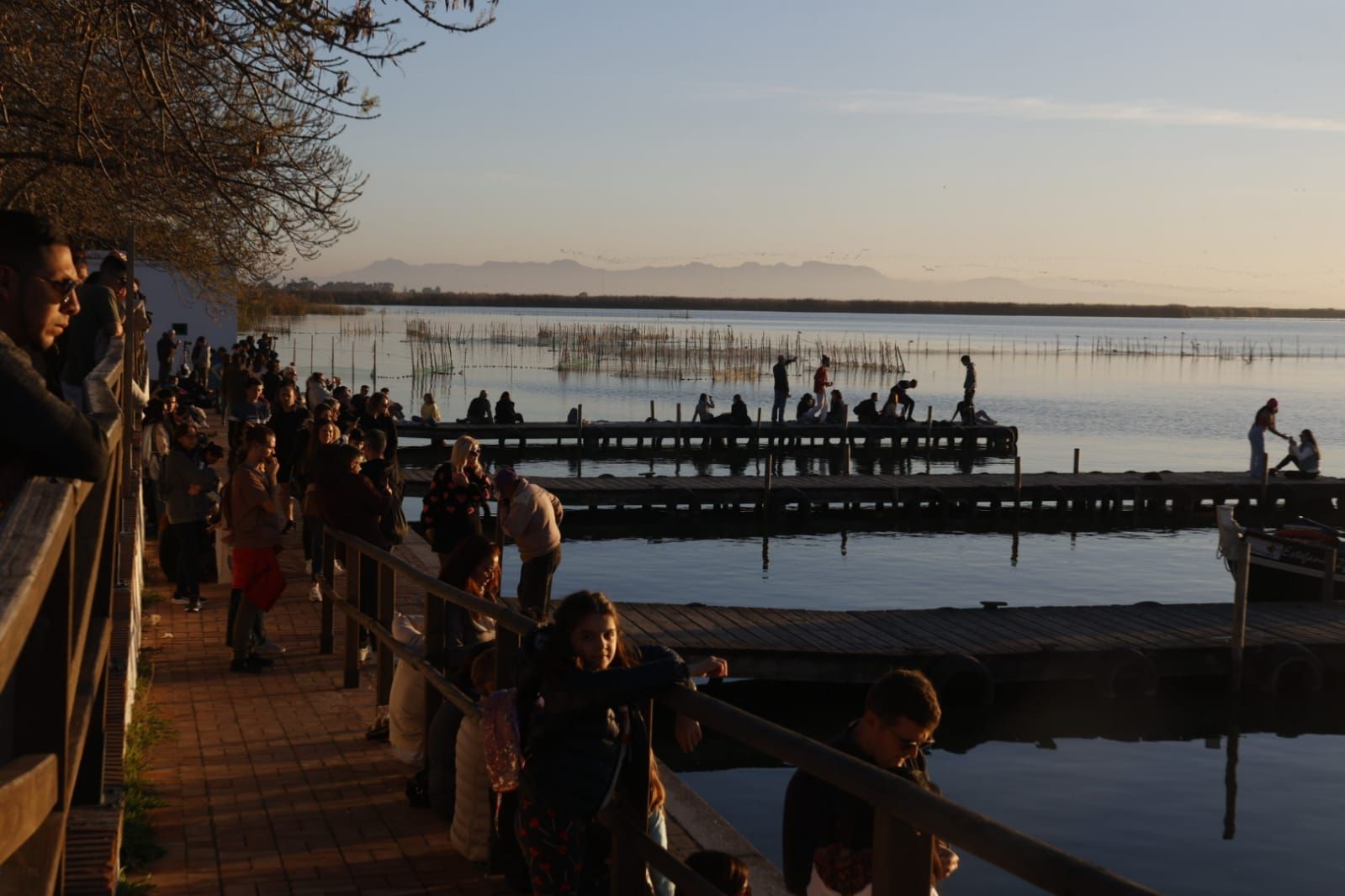 El embarcadero de la Gola de Pujol, lleno en fechas navideñas